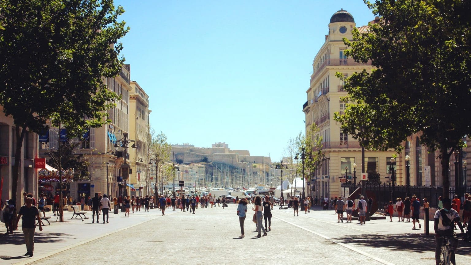 REQUALIFICATION OF THE CITY CENTER